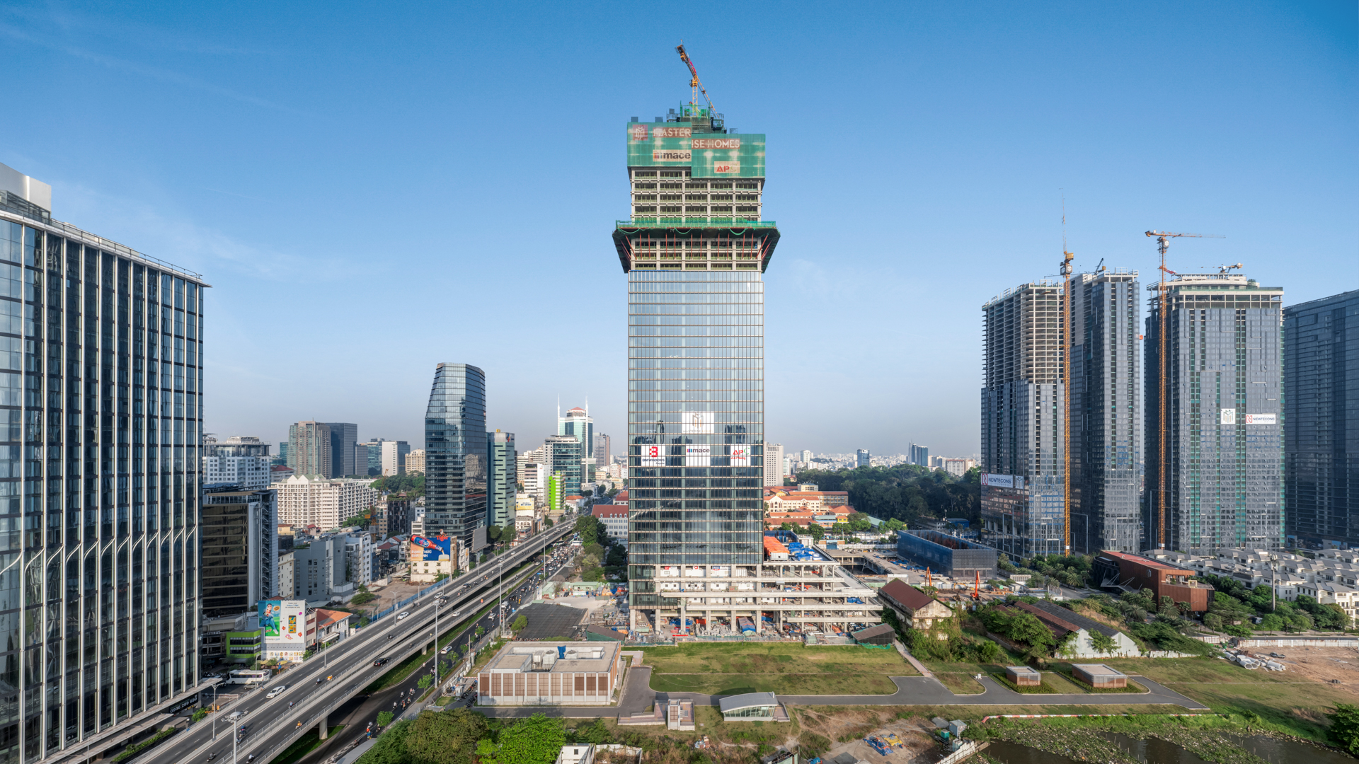 Marina Central Tower | BM Windows